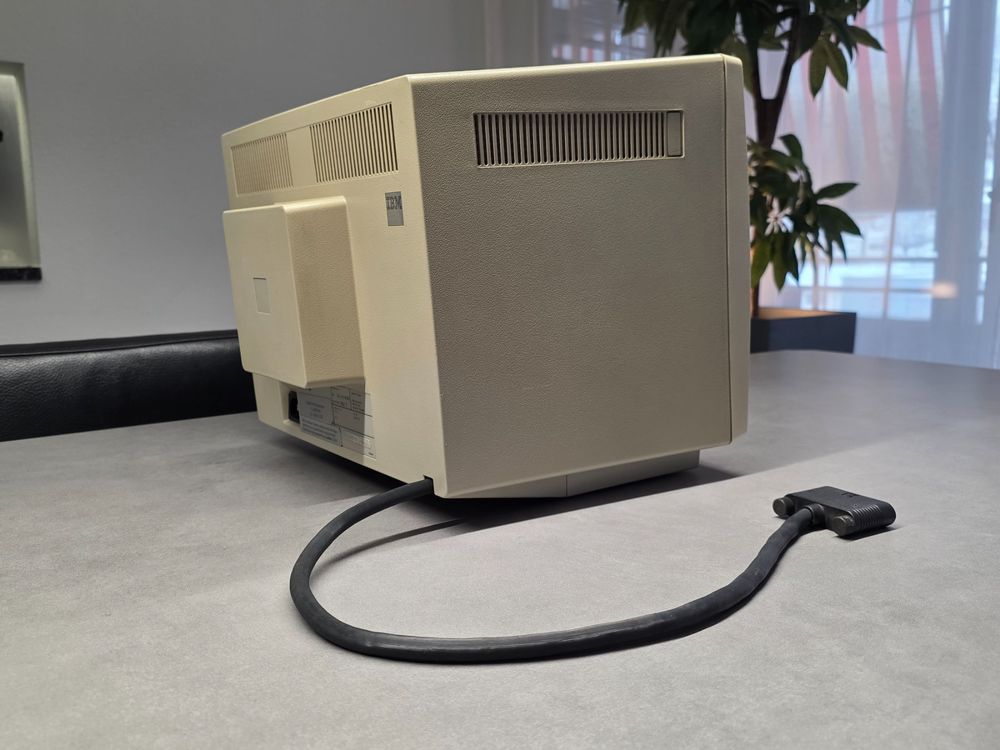 🖥️ IBM 3197 CRT Monitor – Grün Monochrome (Gebraucht) in Lausen für CHF ...