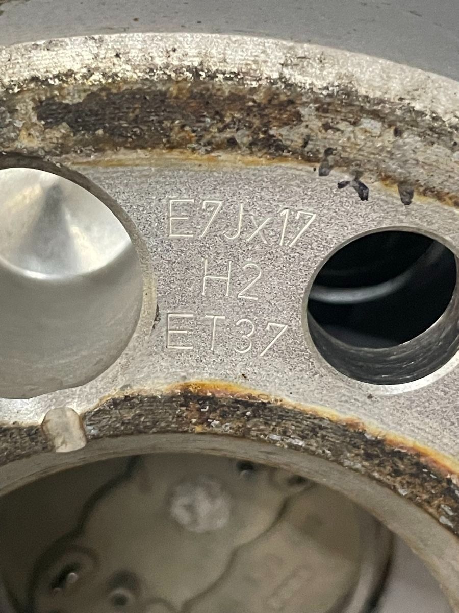 Original Audi Q3 Q5 Felgen 17 Zoll Top ET 37 (Gebraucht) in Gretzenbach für CHF 270 – nur ...