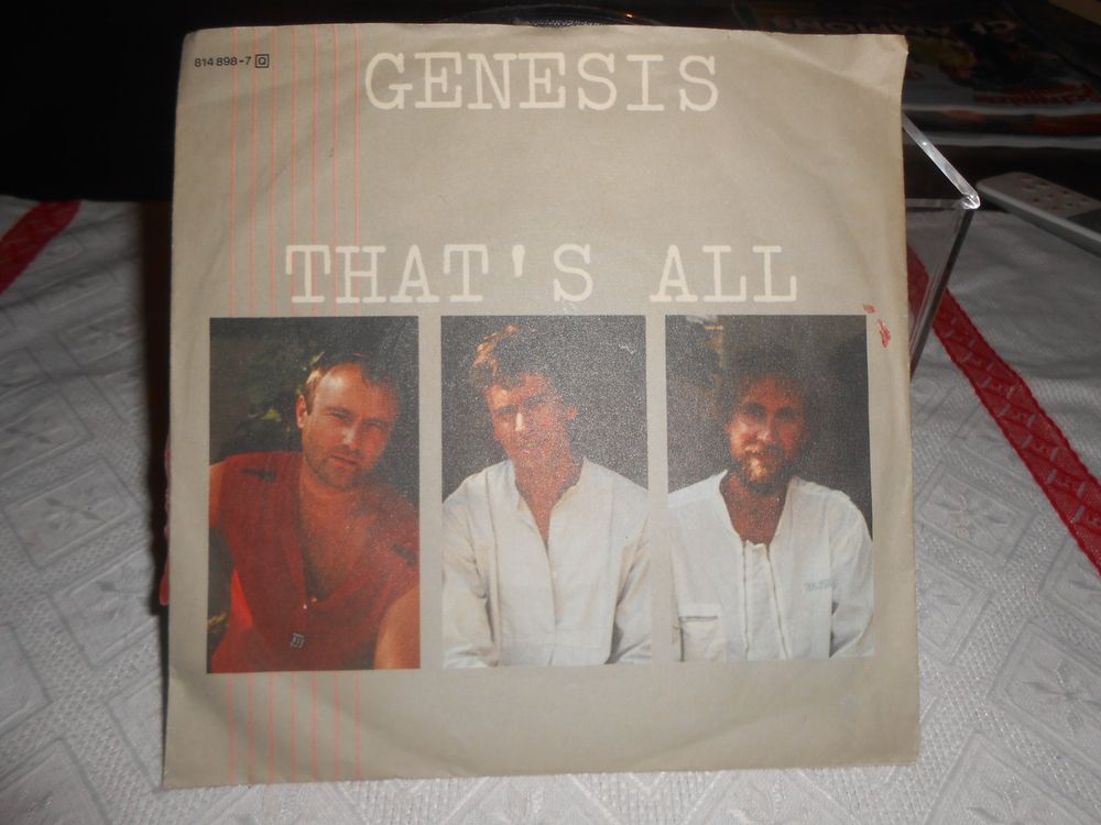 Singles; Genesis 1983 (Gebraucht) in Bubikon für CHF 1 – mit Lieferung ...