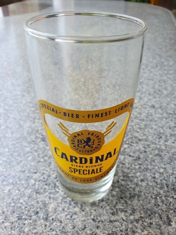 Cardinal bière Fribourg (Gebraucht) in Cormagens für CHF 20 – mit ...