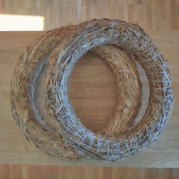 Kranz-Rohlinge aus Stroh und Weide (Neu (gemäss Beschreibung)) in ...