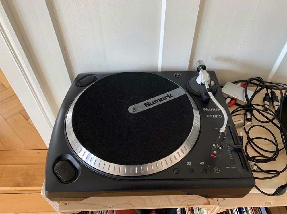 Plattenspieler Numark TT1625 (Gebraucht) in St. Gallen für CHF 75 – mit ...