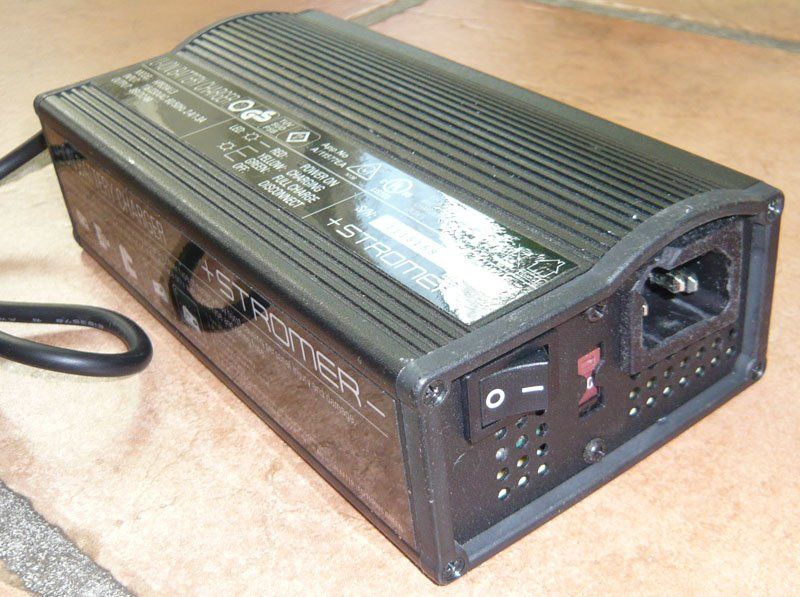 Stromer ST1 Ladegerät (Gebraucht) in Ruggell für CHF 110 – mit Lieferung auf Ricardo kaufen