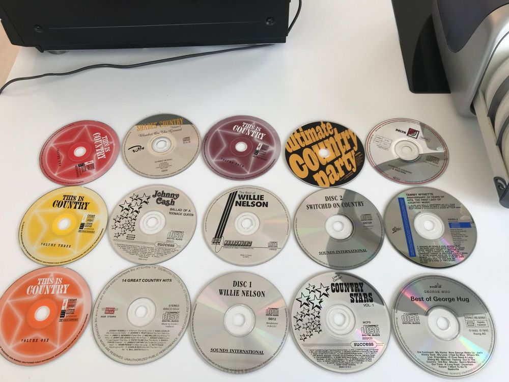Country CD in CD Box mit über 50 CD (Gebraucht) in für CHF 2 – mit ...