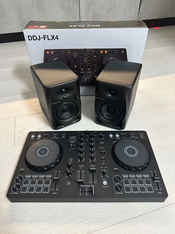 DJ Set Pioneer DJ DDJ-FLX4 + Pioneer DJ DM-40D (Neu (gemäss ...