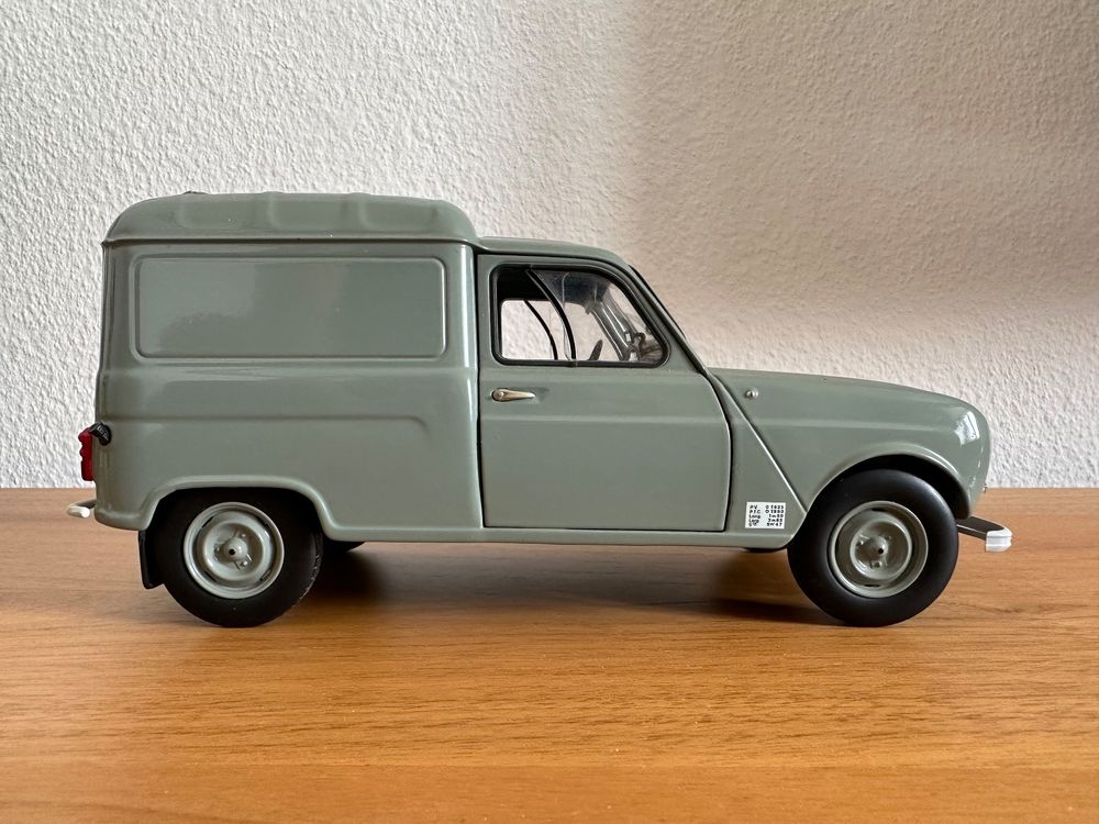Renault R4 Fourgonnette 1965 - Norev - 1/18 (Gebraucht) in Epesses für ...