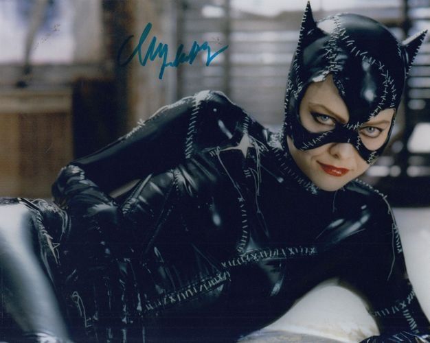 Michelle Pfeiffer (Batman) - orig. sign. Grossfoto (Gebraucht) in Egg b ...