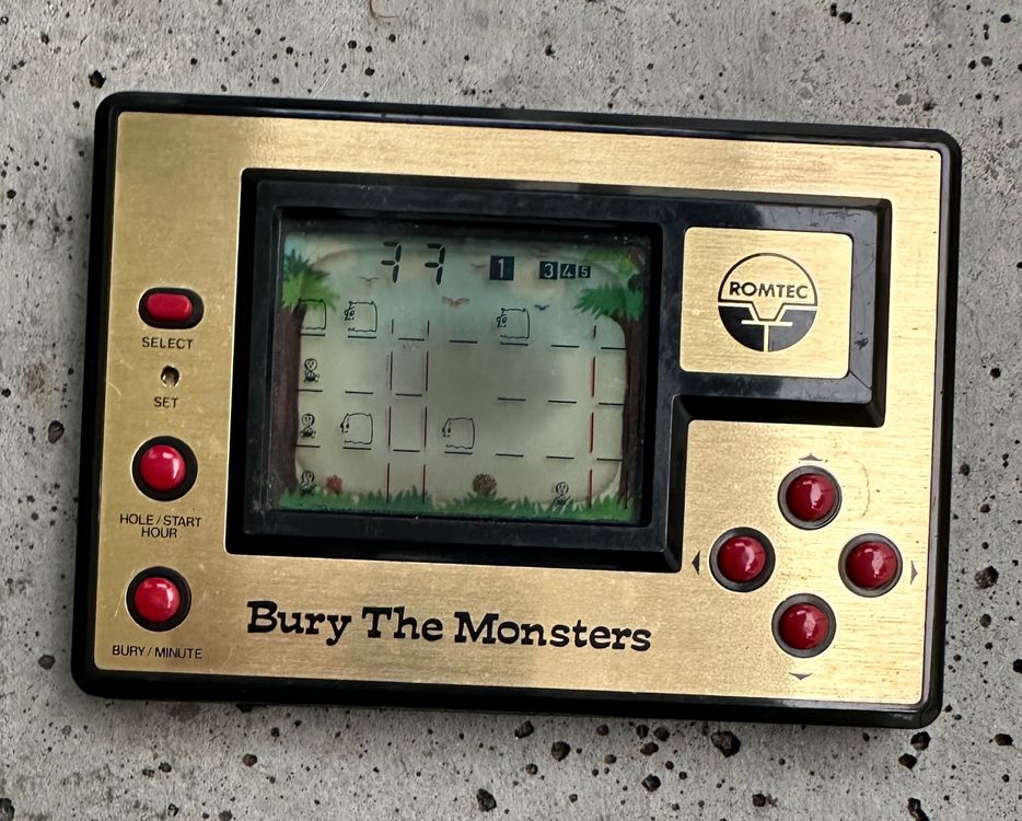 Handheld Game Bury the Monsters (Gebraucht) in Zürich für CHF 13 – mit ...
