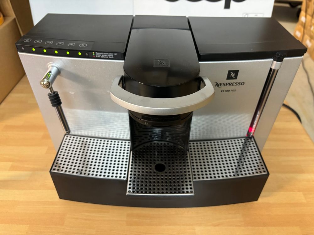 Nespresso ES 100 Professional (Gebraucht) in Zug für CHF 80 – mit ...