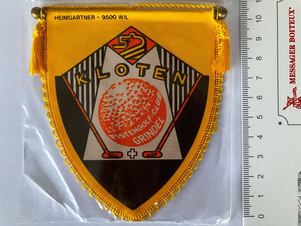 Vintage Fanion/Wimpel PISTENGOLF-CLUB GRINDEL / KLOTEN (Neu und originalverpackt) in Gland für ...