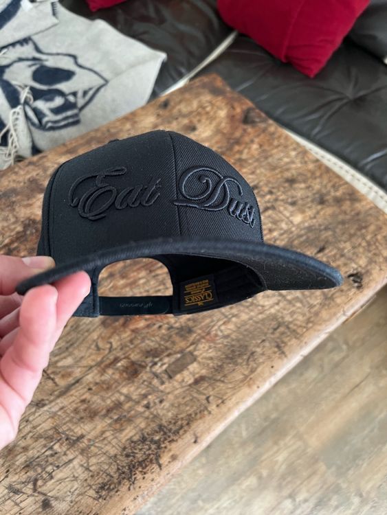 EAT DUST - LOGO SNAPBACK CAP (Gebraucht) in Davos Platz für CHF 30 ...