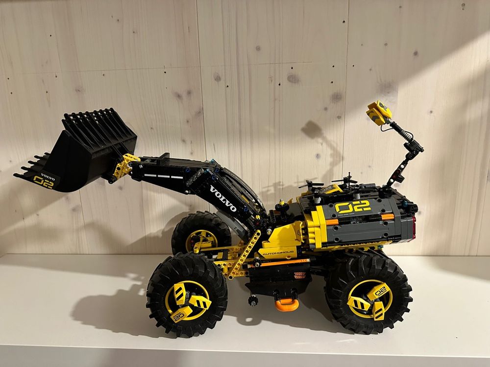 LEGO Technic 42081 Volvo Radlader ZEUX - Top Zustand! (Gebraucht) in ...