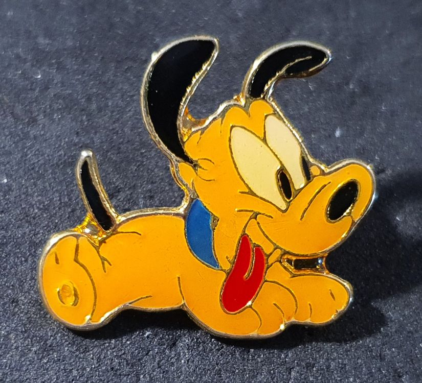 V723 - Pin Hund Junger Pluto (Gebraucht) in Reinach BL für CHF 2 – mit Lieferung auf Ricardo kaufen