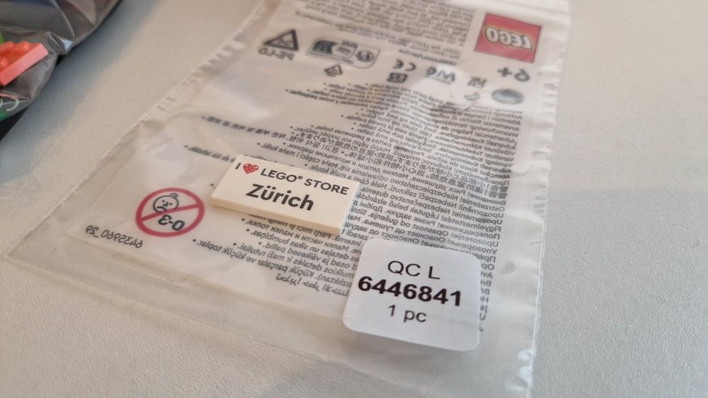 Lego 40528 limited Store mit Tile "I love Lego Store ZH" ! | Acheter sur Ricardo