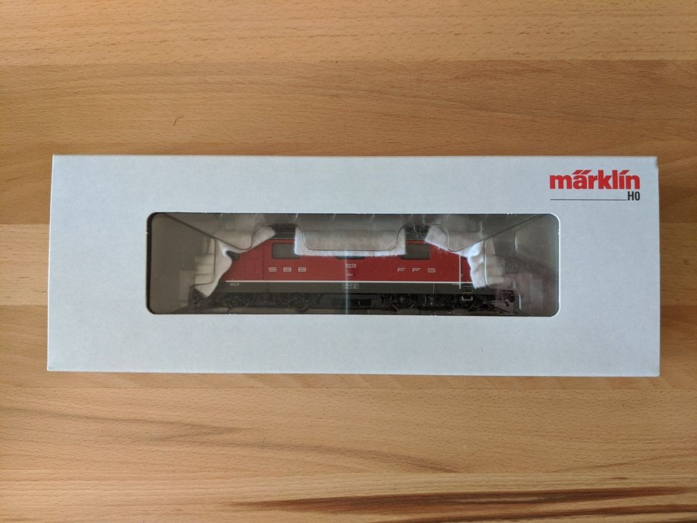 Märklin 37348 Elektrolok Re 420 LION (Neu und originalverpackt) in ...