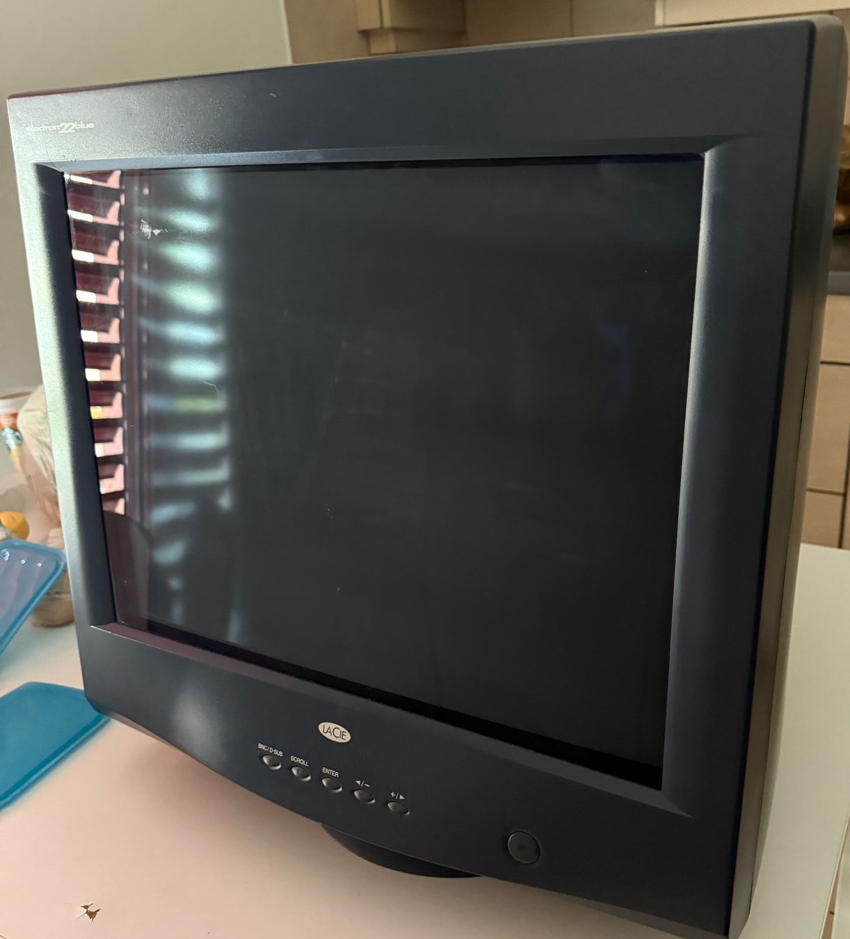Moniteur LaCie électron22blue CRT (Gebraucht) in Crissier für CHF 100 ...