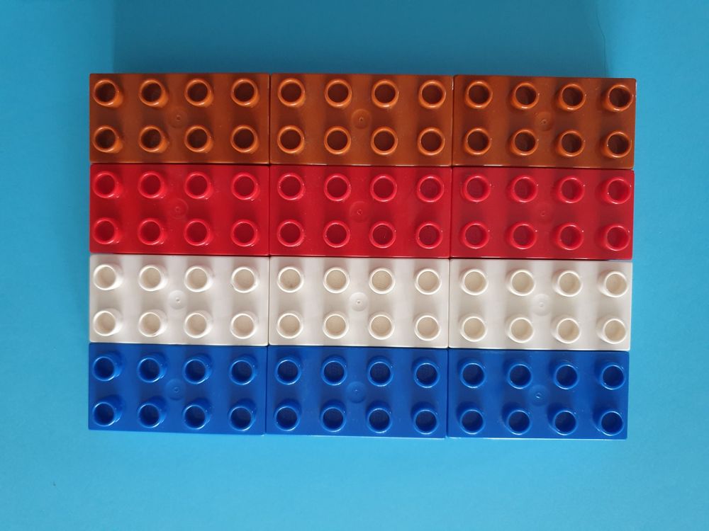 Lego Duplo (K15) 12 Bausteine 2x4 Noppen (Gebraucht) in Münchwilen TG für CHF 7.9 – mit ...
