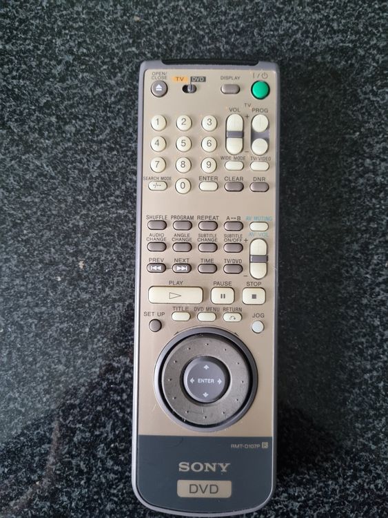 Sony Fernbedienung für DVD (Gebraucht) in Geroldswil für CHF 1 – mit ...