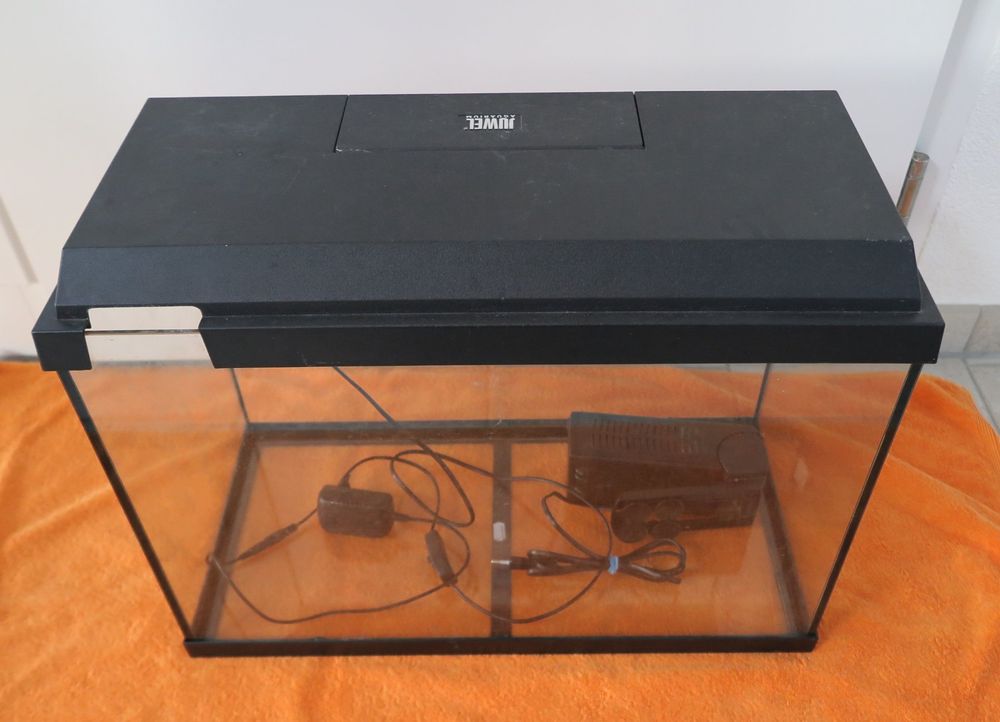Aquarium Juwel 80 inkl. Innenfilter, Beleuchtung (LED) ect. (Gebraucht ...