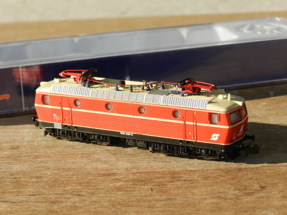 Roco Spur N E-Lok E1044 der ÖBB (Gebraucht) in Jona für CHF 61 – mit ...