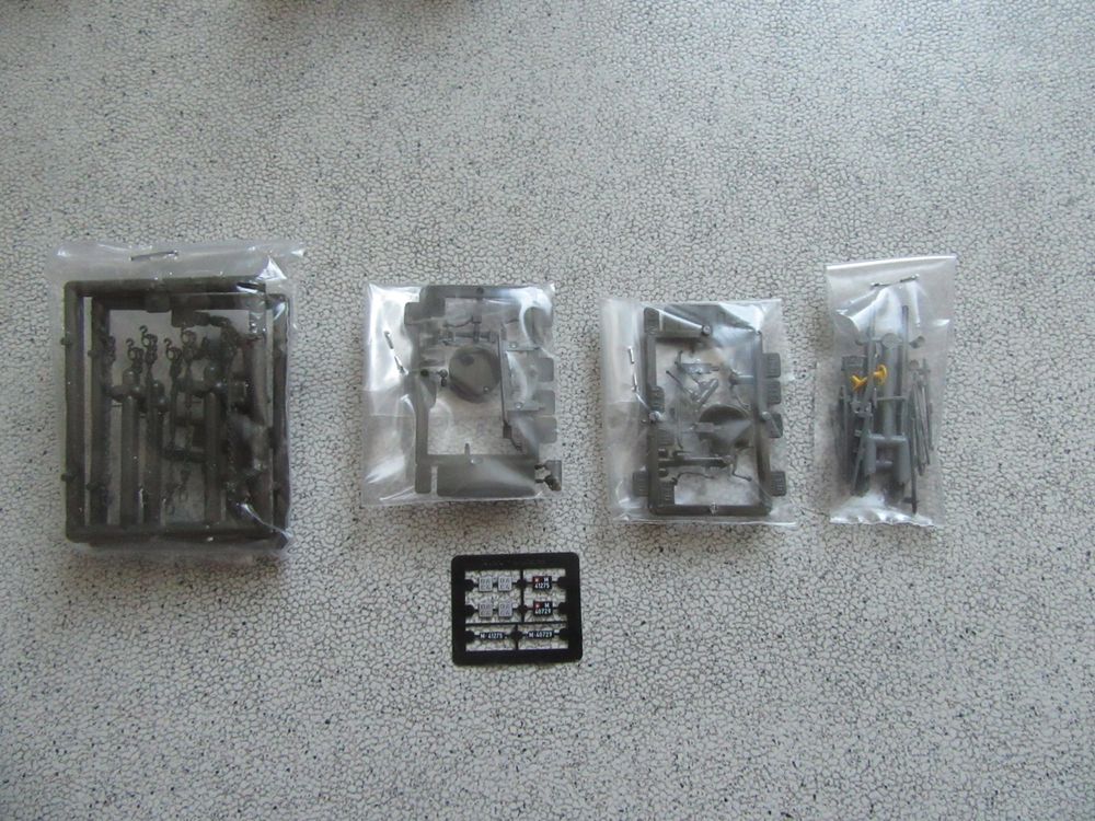 Roco 66739 Rungenwagen Ks SBB mit zwei Militärfahrzeugen (Gebraucht) in ...