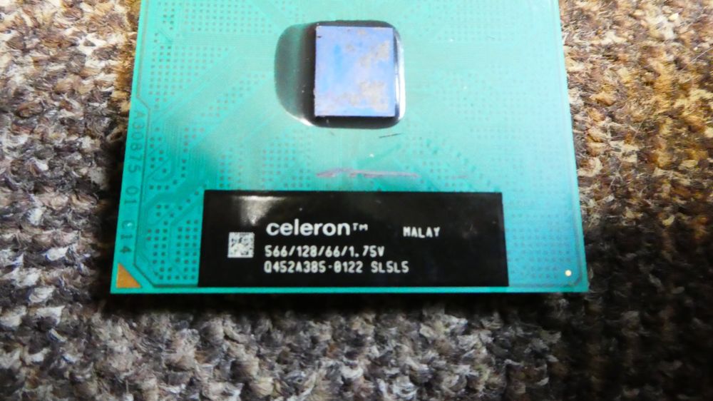 CPU Intel Celeron 566 MHz (Sockel 370) (Gebraucht) in Lausen für CHF 22 – mit Lieferung auf ...