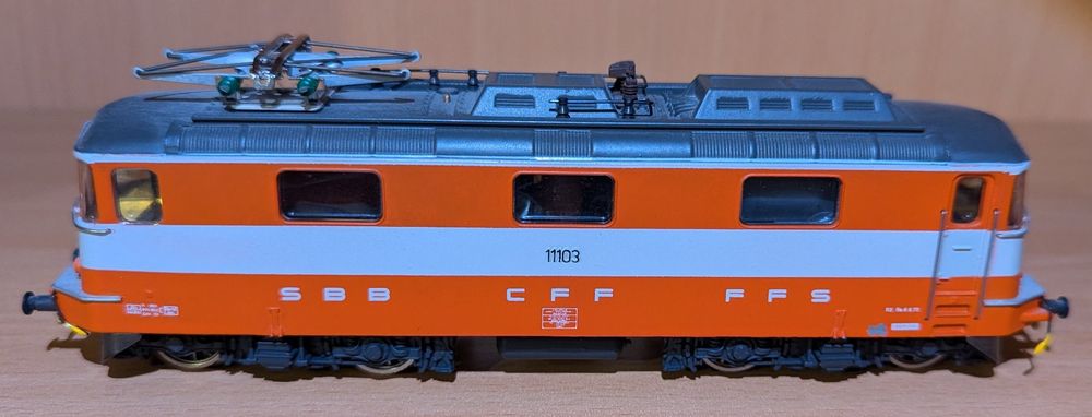 HAG Nr. 211 Re 4/4 II Swiss Express (für Bastler) (Defekt) in Luzern für CHF 71 – mit Lieferung ...