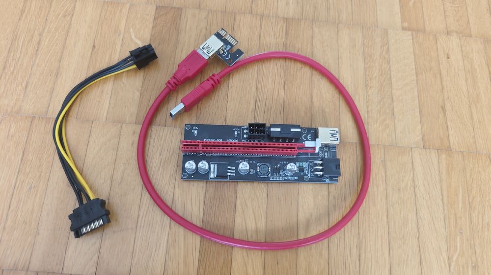 pciE Riser mit x16-usb Adapter und Sata Stromadapter (Gebraucht) in ...
