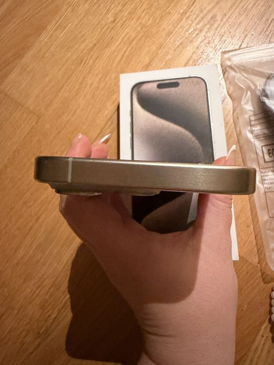 🖤iPhone 15 Pro 128GB Natural Titanium - Top Zustand🖤 (Gebraucht) in ...