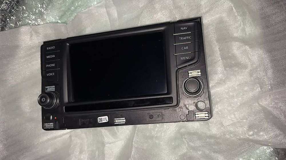 VW Golf 7 Media Touchscreen Display (Radio) (Gebraucht) in Adliswil für ...