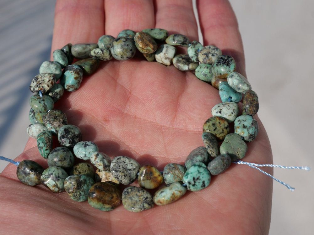 Ein Strang Afrikanischer Türkis | Kaufen auf Ricardo