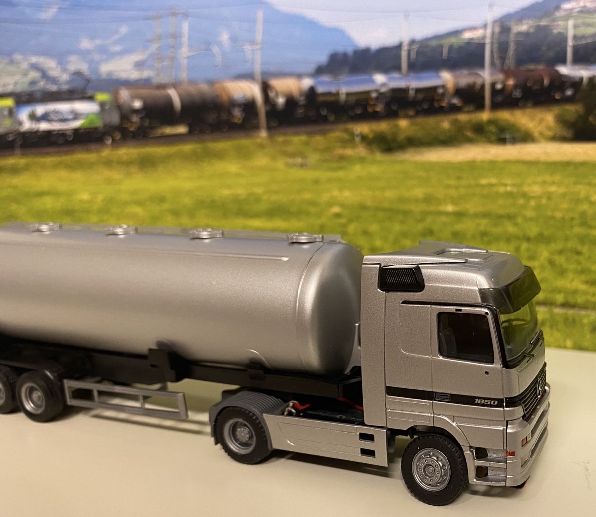 Actros Tank-Sattelzug Faller Car System 161575 🚚 (59) (Neu (gemäss ...