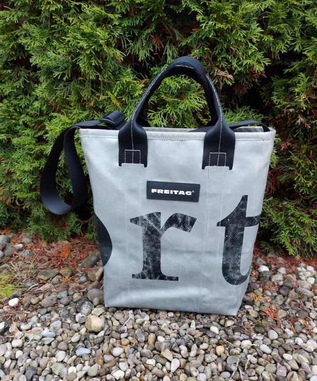 Freitag Leland Tote Bag S / silber-schwarz / TOP-ANGEBOT!!! | Kaufen ...