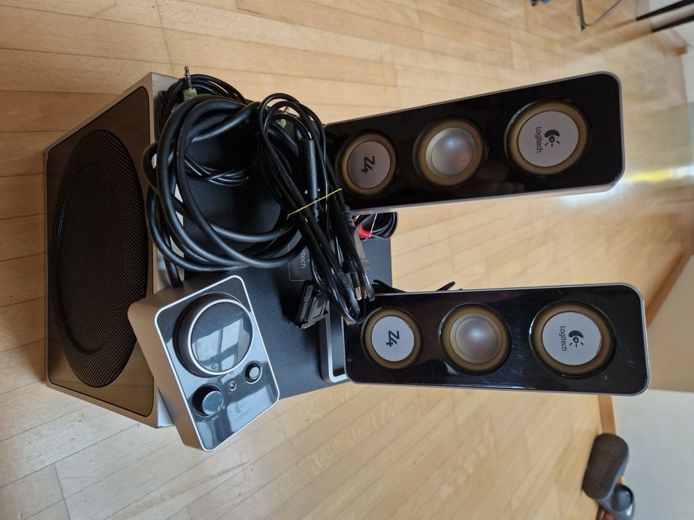 Logitech Z4 | Kaufen auf Ricardo