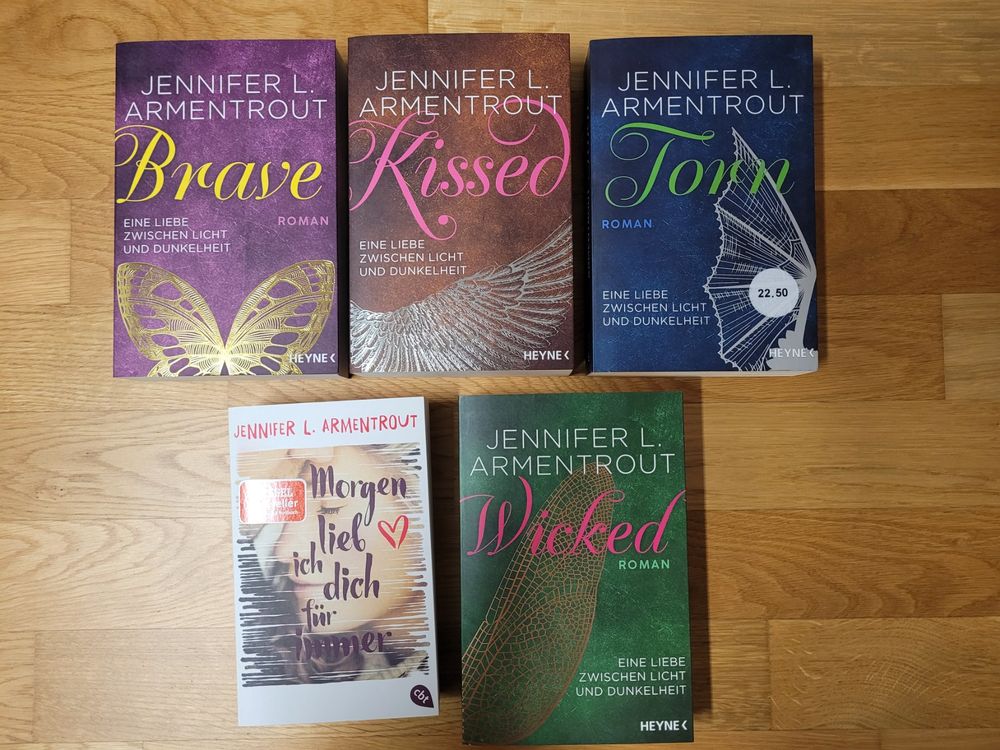 5 Bücher von Jennifer L. Armentrout (Gebraucht) in Strengelbach für CHF ...