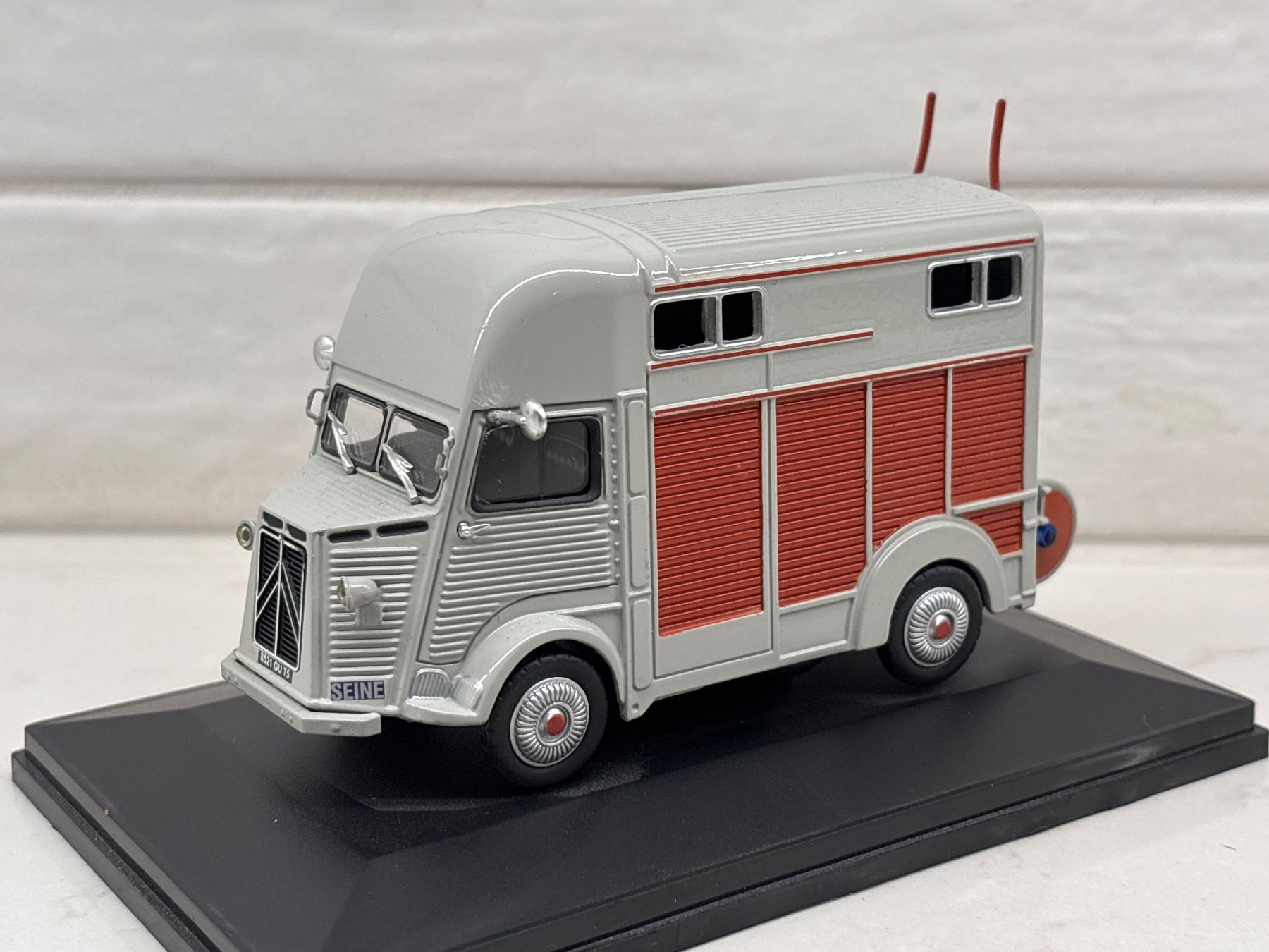 Eligor Citroën Tub 1/43 avec sulky (D'occasion) à Gollion pour CHF 9.9 ...