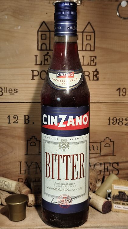 Cinzano Bitter Jahrgang 1982 Sammlerflasche (Neu und originalverpackt ...
