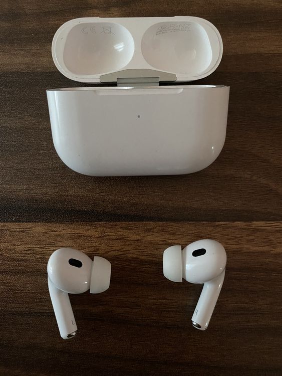 Air Pods Pro (2nd Gen) mit Case (Gebraucht) in Fislisbach für CHF 101 ...