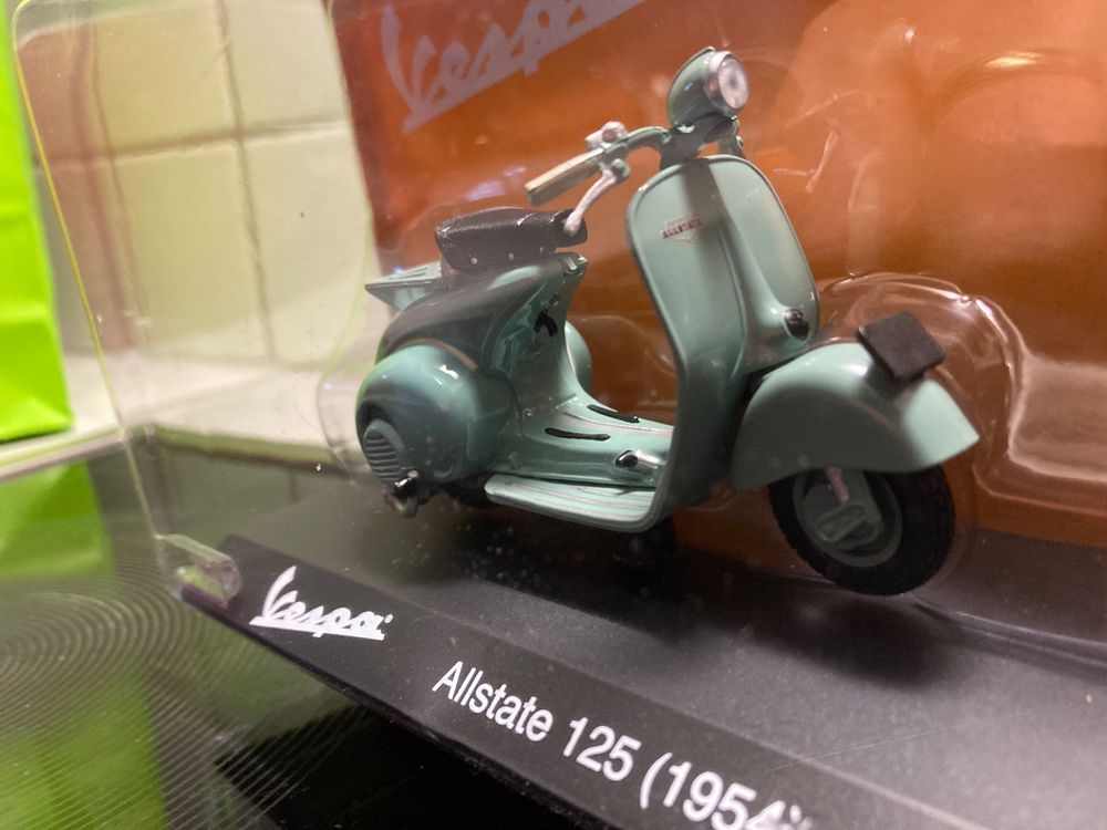 Vespa Allstate 125 1954 1/18 NEU/OVP (Neu und originalverpackt) in ...