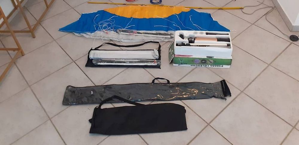 2 mal Delta Sportlenkdrache 150cm und ein Teleskop (Gebraucht) in ...