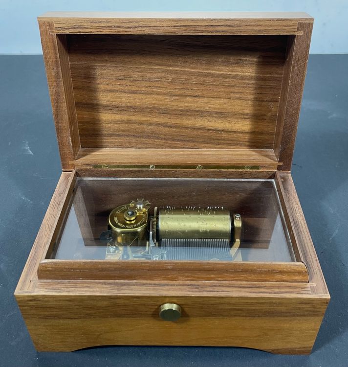 Reuge Musik Box Gavotte de Louis XIII Menuet - Mozart | Kaufen auf Ricardo