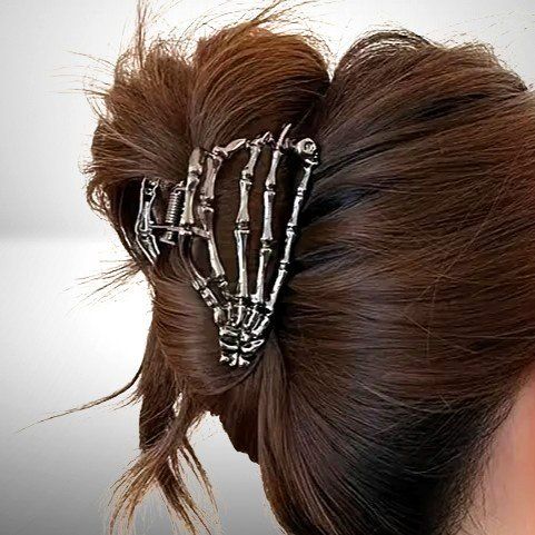 ☠️ Gothic Skelett-Hand Haarklammer – Der düstere Look! 🖤💫 (Neu und ...
