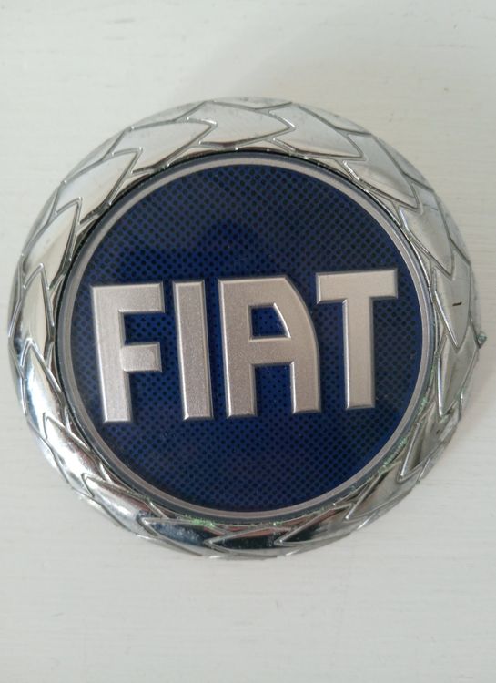 Fiat Emblem (Gebraucht) in Allschwil für CHF 5 – mit Lieferung auf ...