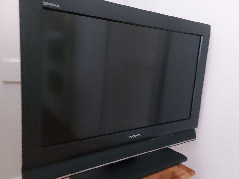 Sony Fernseher BRAVIA KDL-26L4000 (Gebraucht) in Pfäffikon ZH für CHF ...
