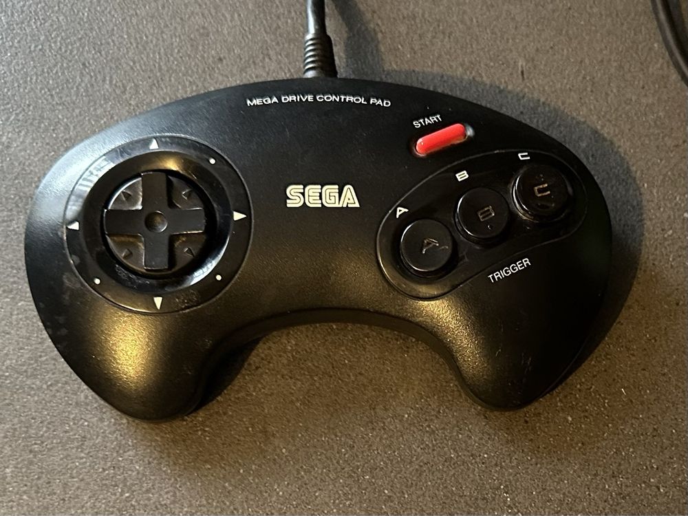 SEGA Mega Drive Controller - Original (Gebraucht) in Kestenholz für CHF ...