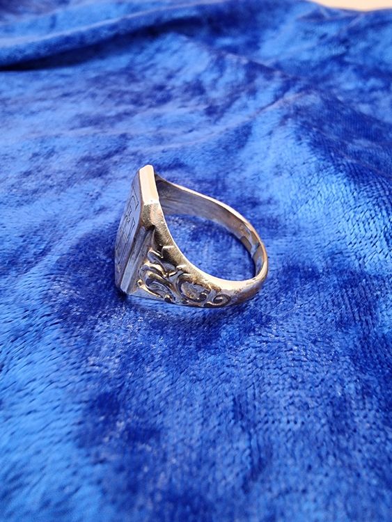 Goldener Siegelring mit Initialen FH, Vintage (Gebraucht) in Helgisried ...