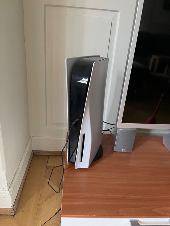 PlayStation 5 mit 2 Controller (Gebraucht) in Zürich für CHF 659 – nur ...