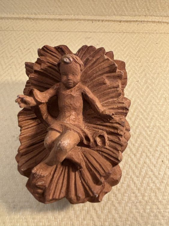 Christkind in Krippe aus Holz geschnitzt (Brienz?) (Gebraucht) in ...