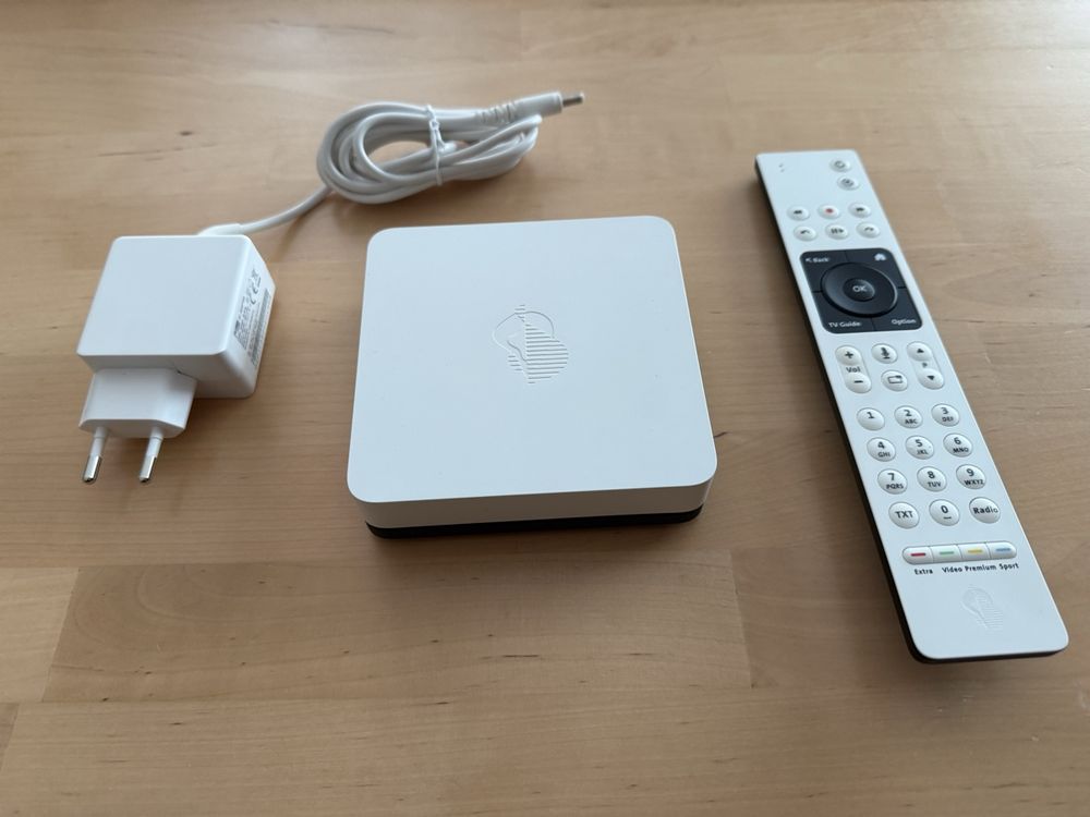 Swisscom TV 2.0 UHD Box mit Fernbedienung (B) (Gebraucht) in Rothrist ...