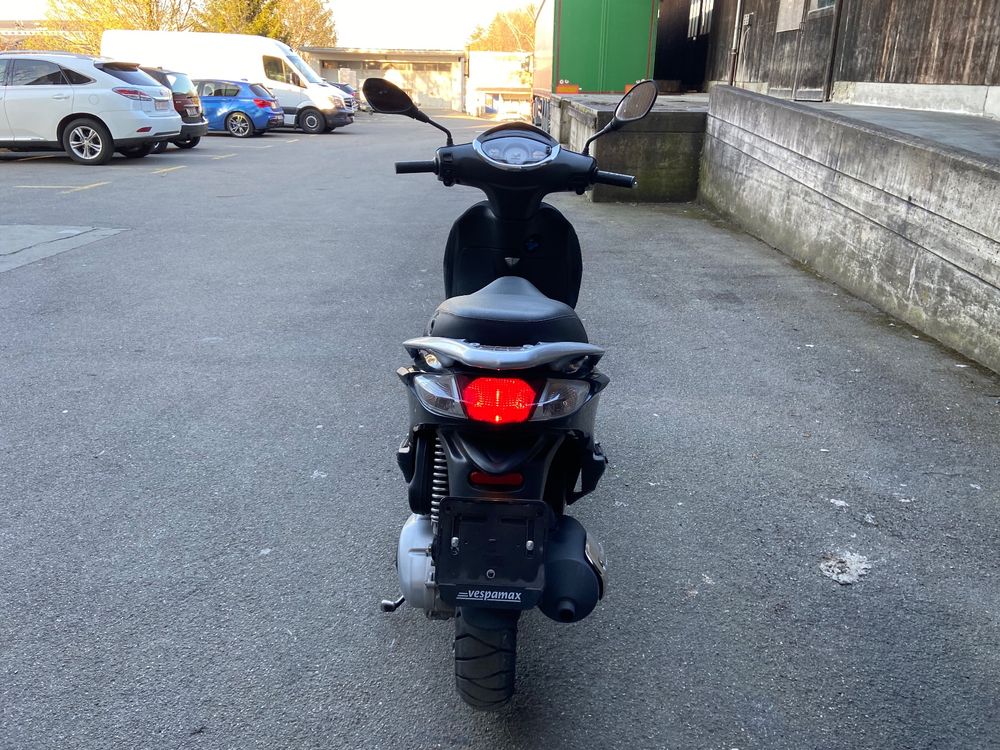 Piaggio Vespa Fly mit 6000 km | Kaufen auf Ricardo